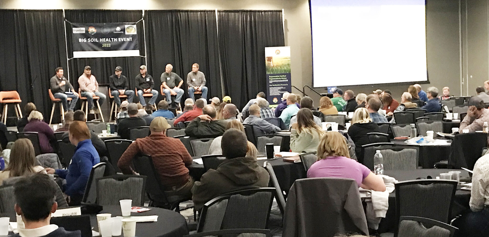 Over 400 farmers focus on biology at the Big Soil Event - Renewable Farming